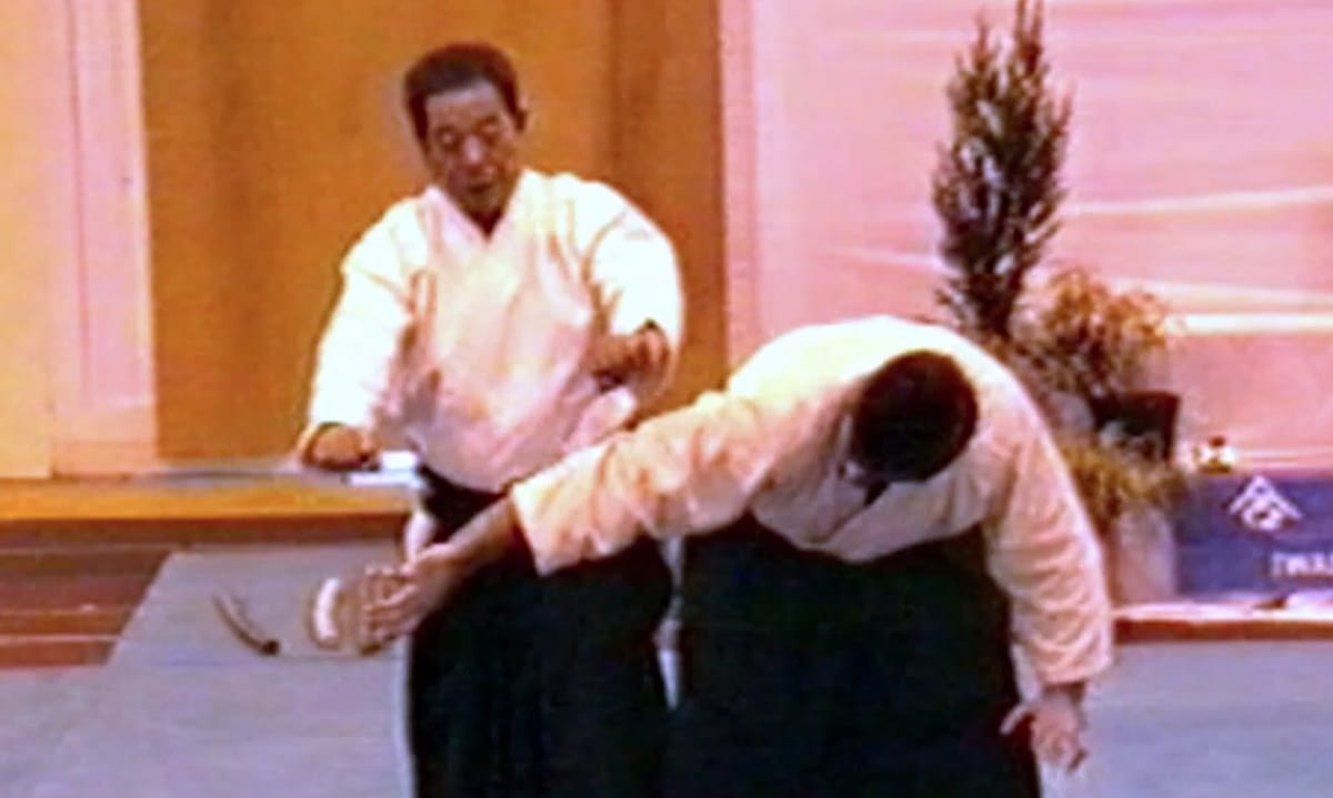 YOKOMEN UCHI IKKYO URA (Maître SAITO, Aikido)