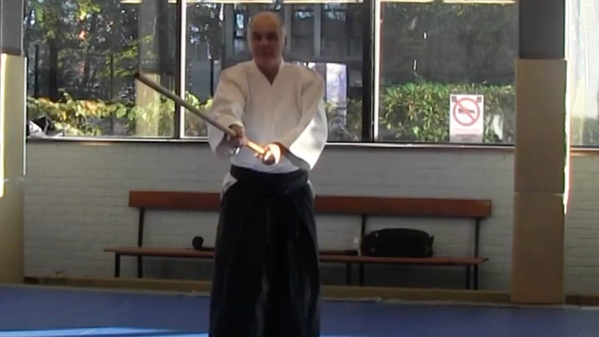 TSUKI JODAN GAESHI UCHI (AIKIDO Jo Suburi)